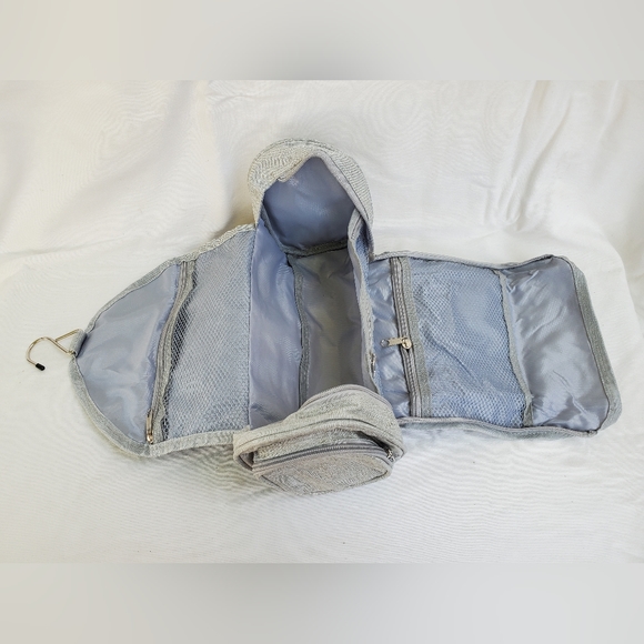 Bella Russo | Bags | Bella Russo Small Travel Toiletries Hanging Roll ...